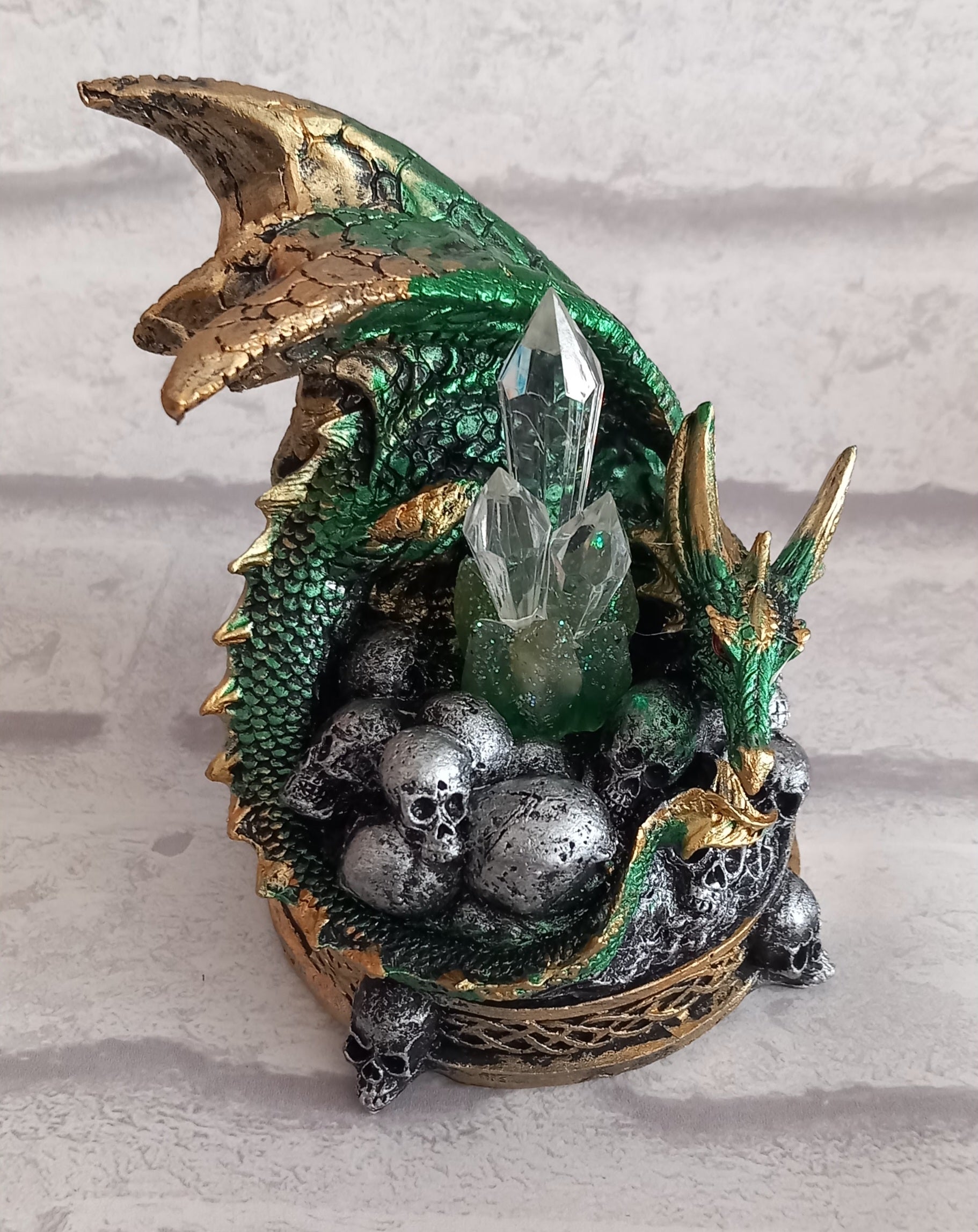 Crystal Crypt Green Dragon – The Owl Toad Mole Curio Store